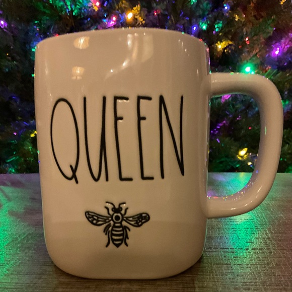 Rae Dunn | Dining | Rae Dunn Queen Bee Coffee Tea Farmhouse Mug | Poshmark